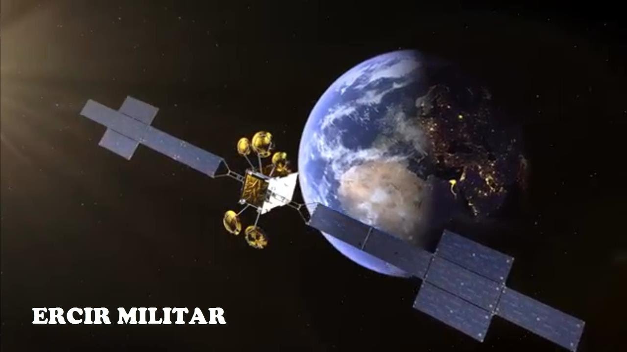 Un satélite militar ruso cobró vida de repente, cambió su órbita y se ...