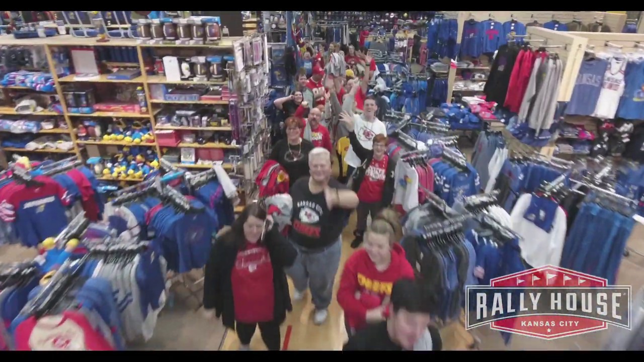 Chiefs Fans at Rally House Oak Park getting their Super Bowl LIV ...