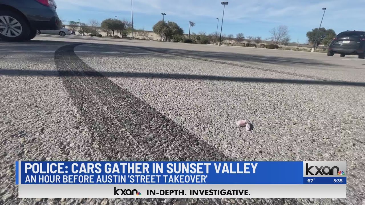 Crowd of cars gathered in another Texas City before Austin "street ...