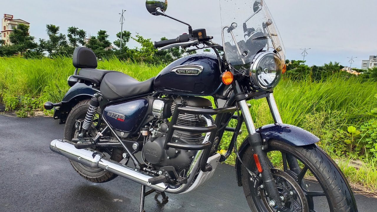 2022 Royal Enfield Meteor 350 Detailed Review | On Road Price Mileage ...