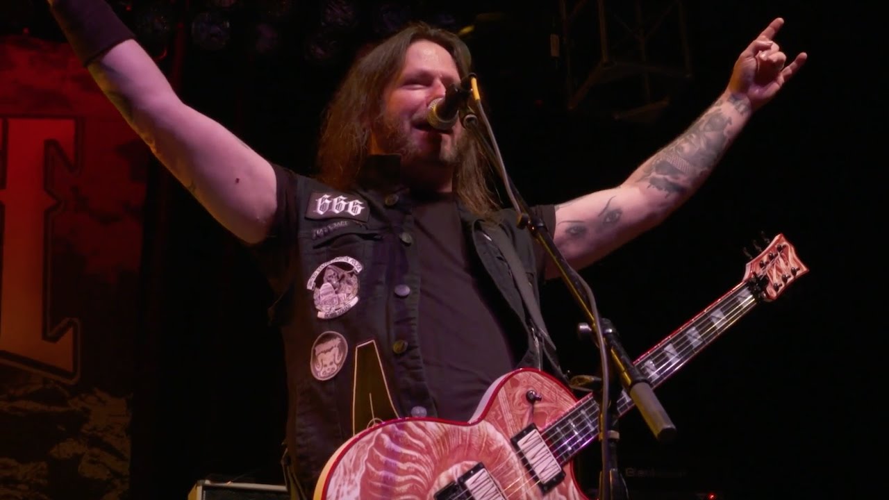 Exodus' Gary Holt: Horns Up For Paul Baloff at Metal Allegiance Gig ...