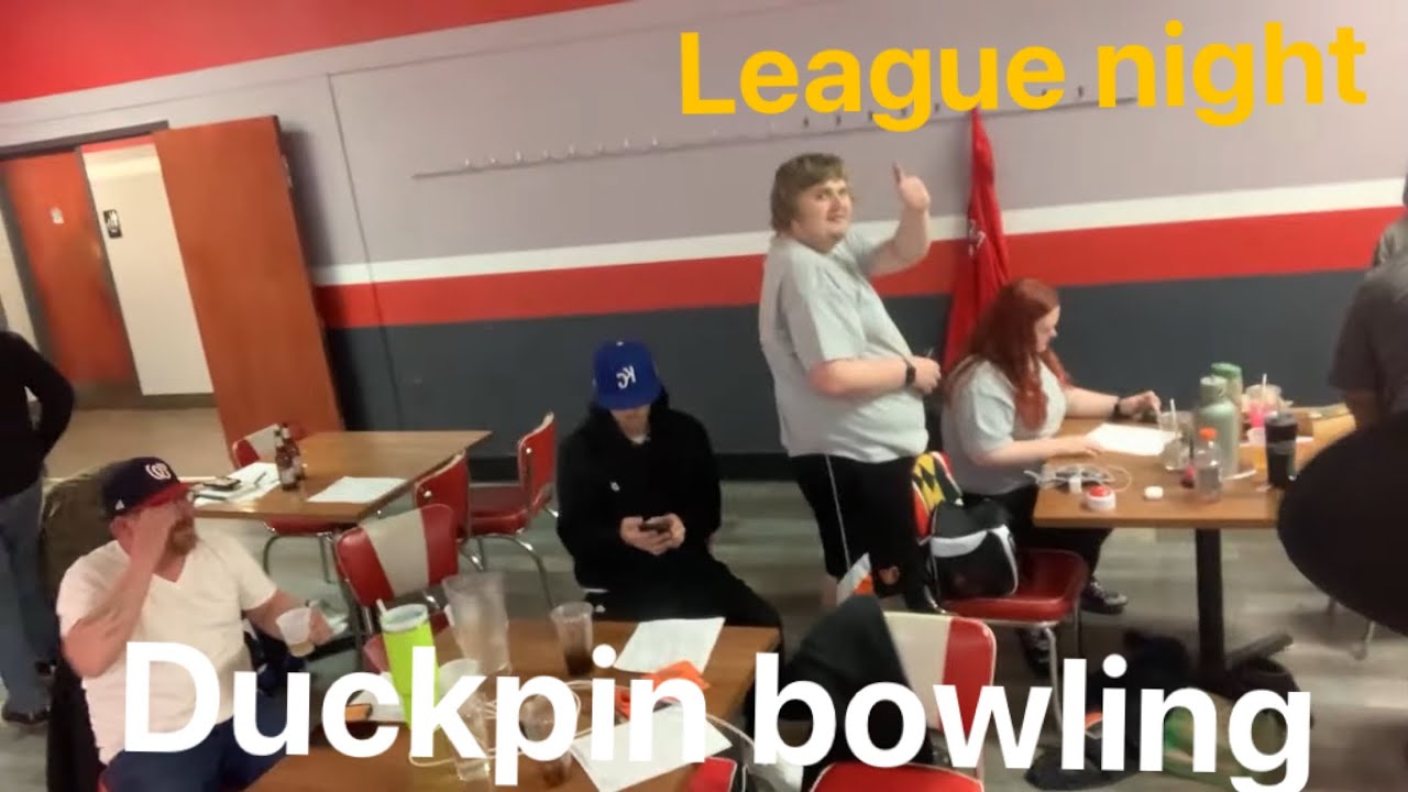 World of Duckpin is live! Monday night trios. Team 14vs15 - YouTube