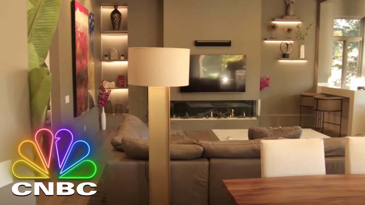 Neyshia Helps Chiddy Find His Dream Home | Listing Impossible - YouTube