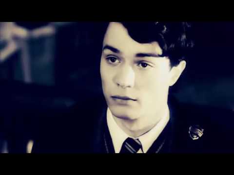 Tom Malvoro Riddle | I'm different - YouTube
