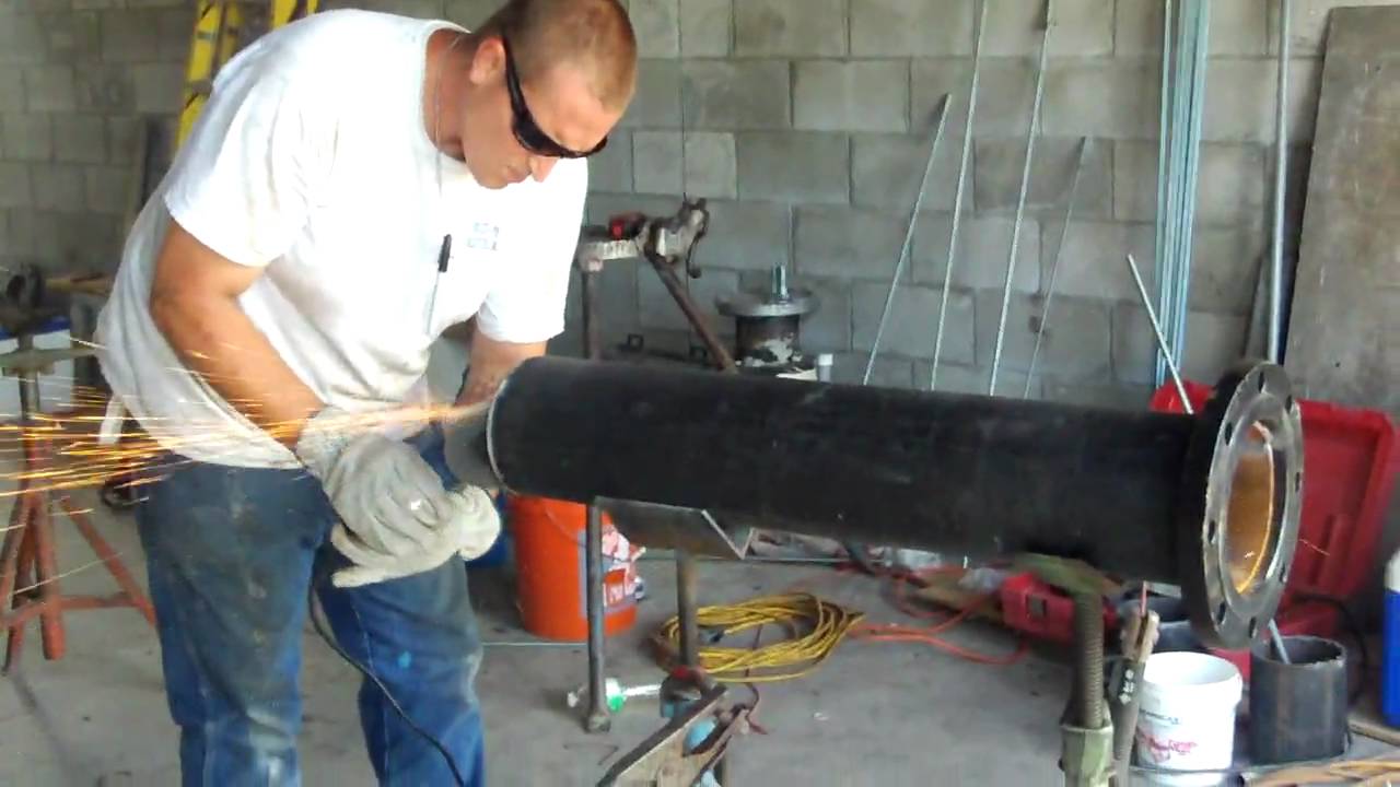 The Green Outlet Portable Solar Generator running grinder - YouTube