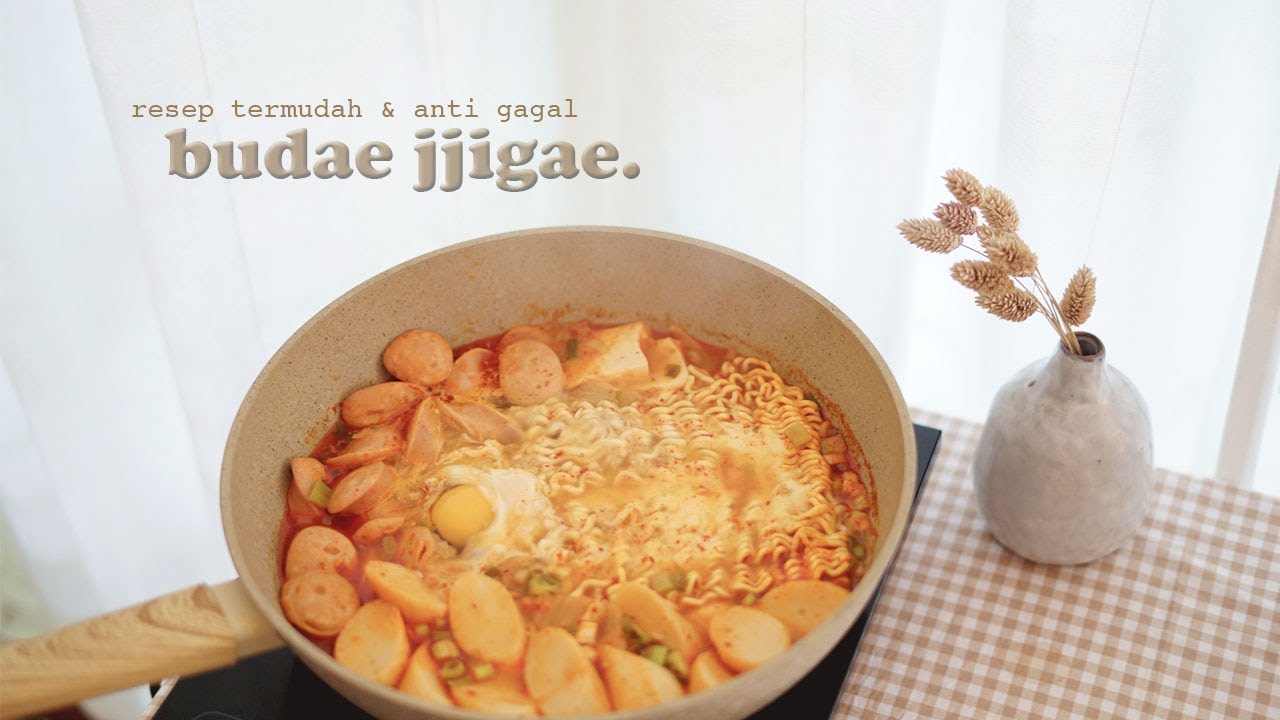 BUDAE JJIGAE TERMUDAH | Gozali Family's Recipe - YouTube