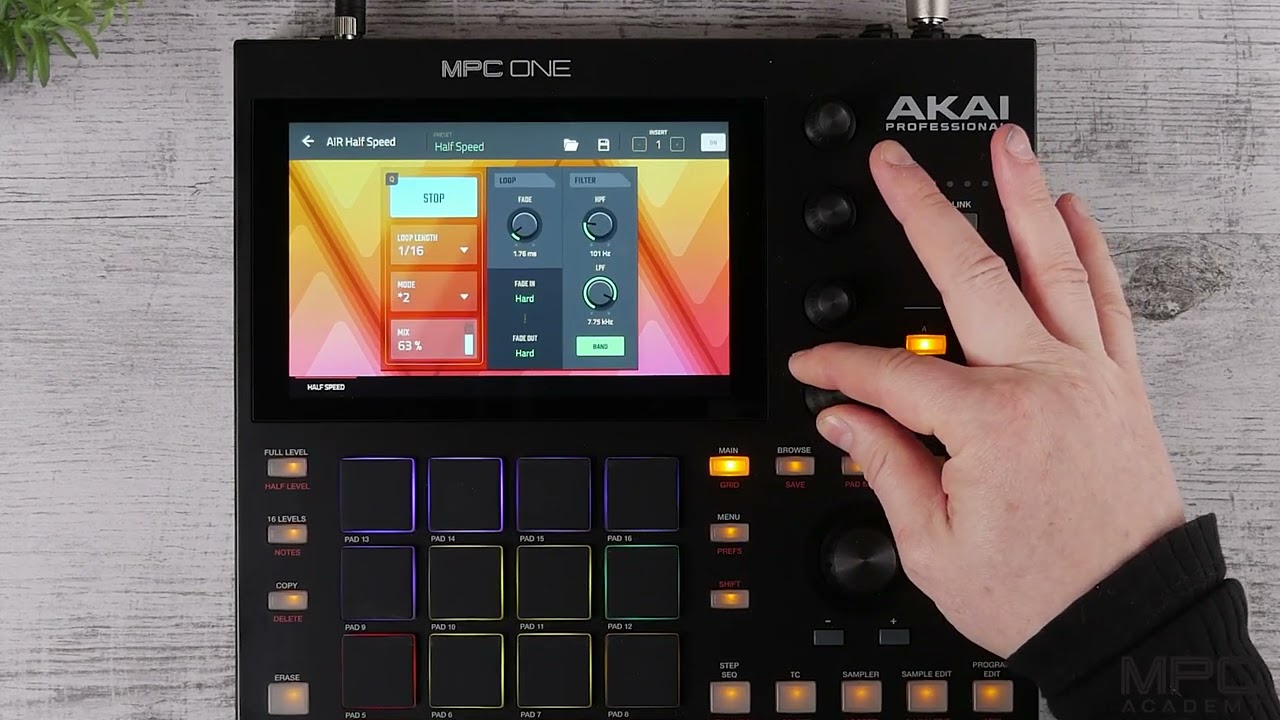 Half Speed Insert Effect Plugin for MPC - YouTube