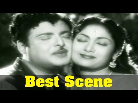Hello Mr Zamindar Movie : Savitri, And Gemini Ganesan, Love Scene