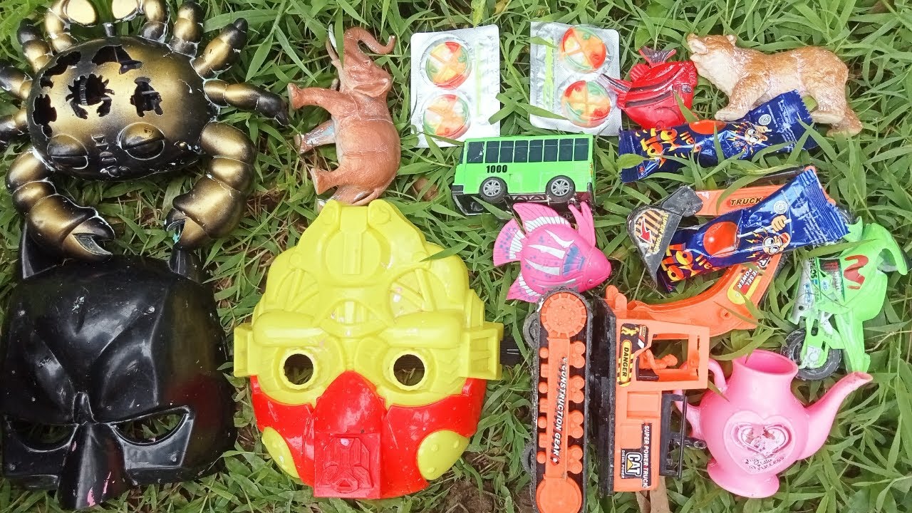 Mainan mobil mobilan,hewan ,gajah,harimau,motor ninja,permen,topen ant ...