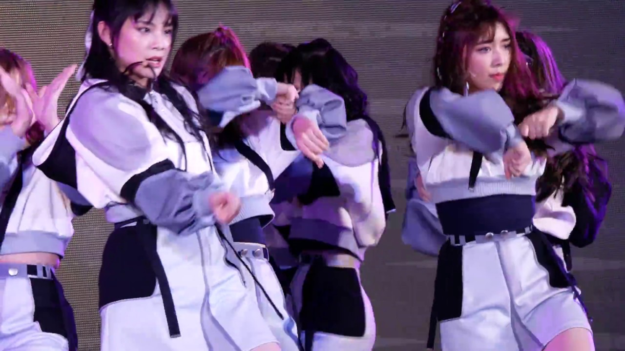 [Fancam]BEGINNER-BNK48@BNK48 Thank you & The Beginner - YouTube