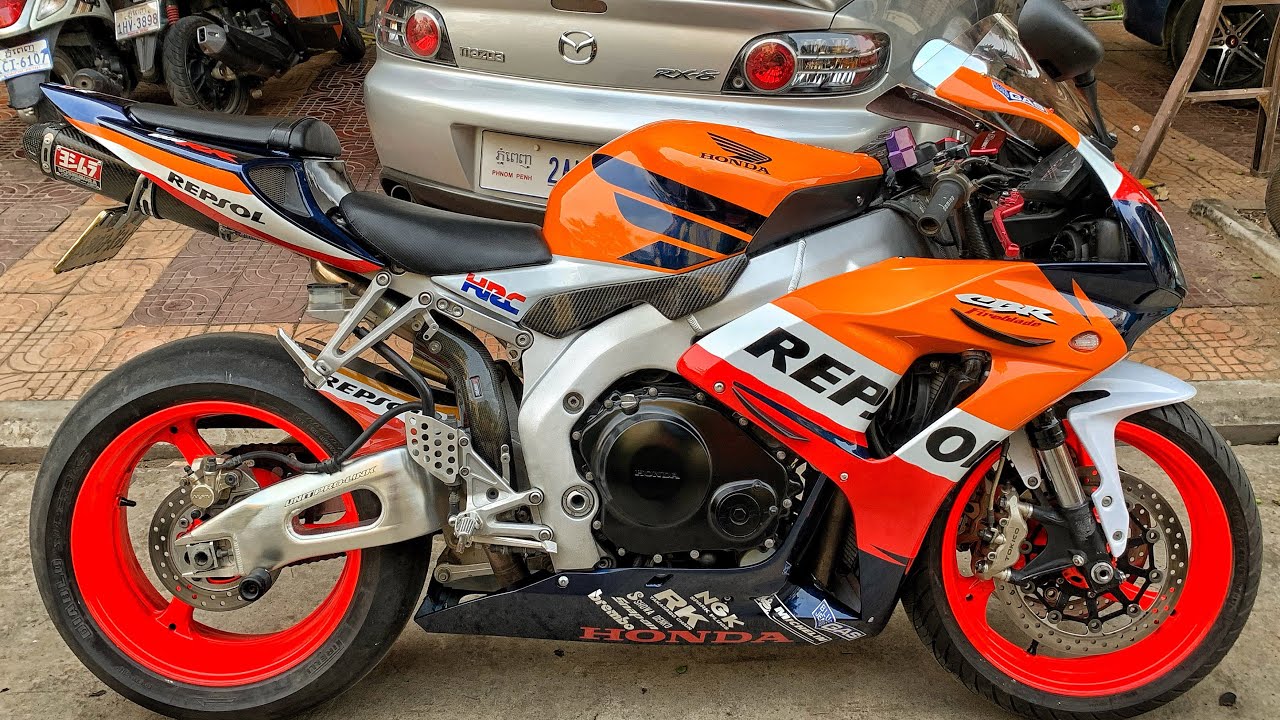 Honda CBR1000RR REPSOL Rebuild from Start to Finish - YouTube