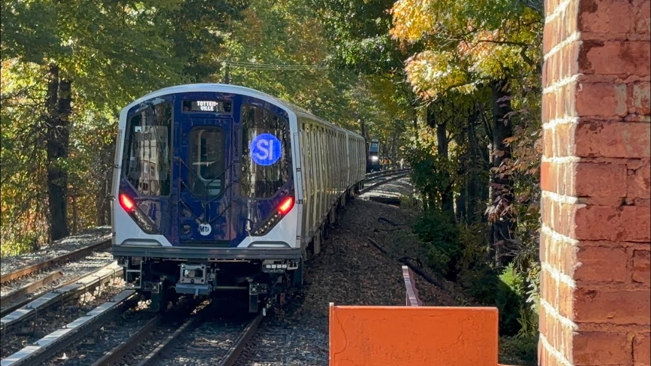 MTA Staten Island: R211S @ Eltingville - YouTube