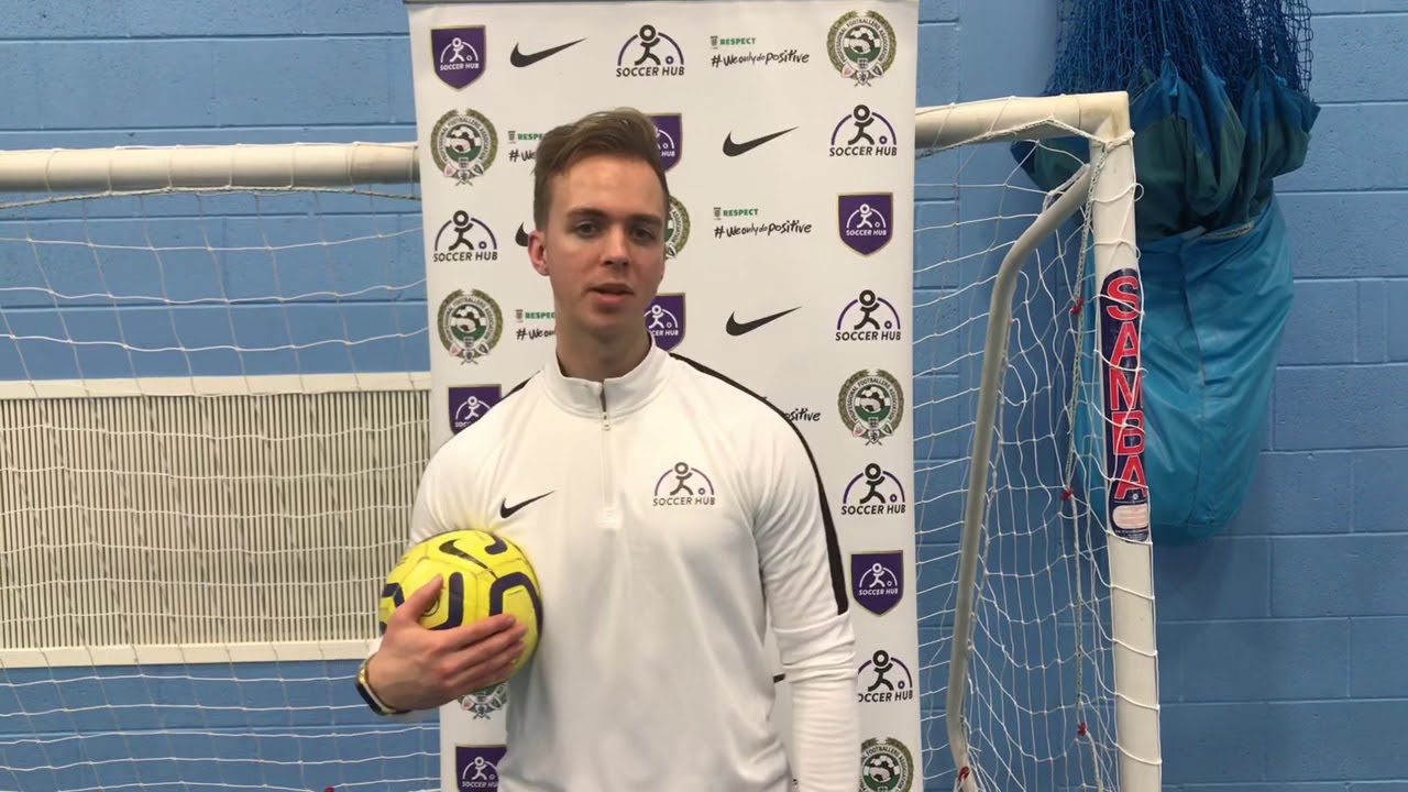 Teach your child Football - 10 Perfect Toe Taps ( Lesson 1 ) - YouTube