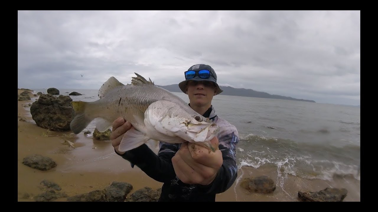 Fishing BIG Barramundi! Fishing Townsville - YouTube