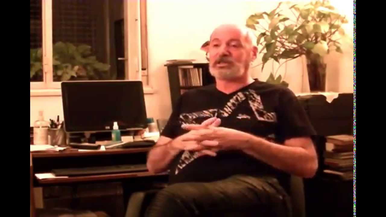 Daniel Falcone, director Musicales Baires - YouTube