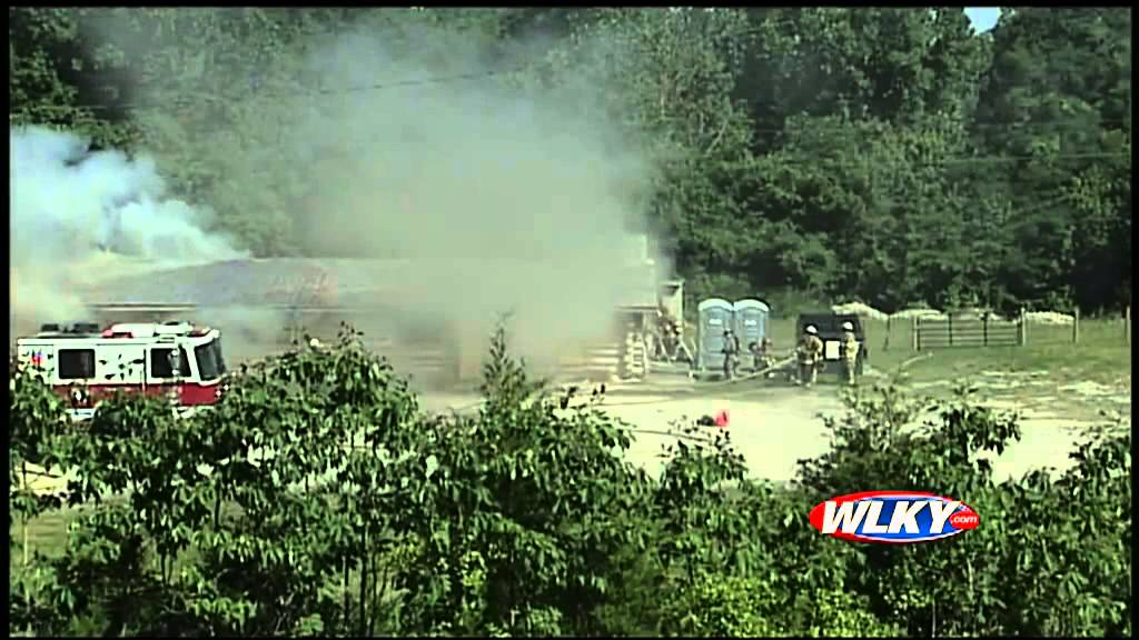 Crews battle blaze in Bullitt County - YouTube