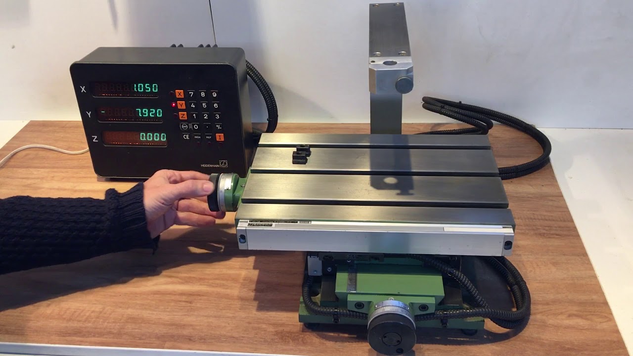 Saim cross-table with Heidenhain vrz 750 - YouTube