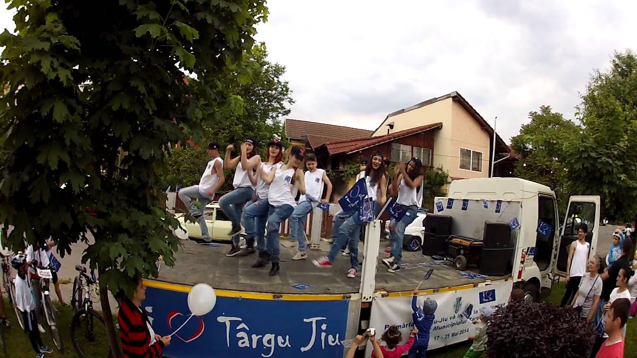 X'CREW & Trix-Bike - Caravana Trix Bike "I love Targu Jiu" - YouTube