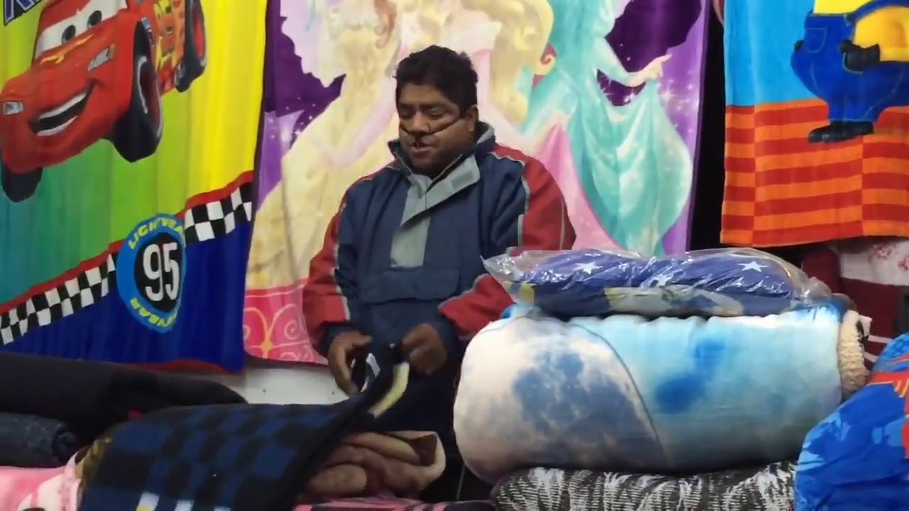 Video random...cuando el vendedor de cobijas se enoja 😂 - YouTube