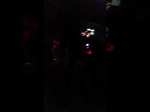 ÇAMELİ ELMALI  YIKILIYOR  ASKER EGLENCESI  97/4 (LIDER MUZIK  ÖZCAN BICE)