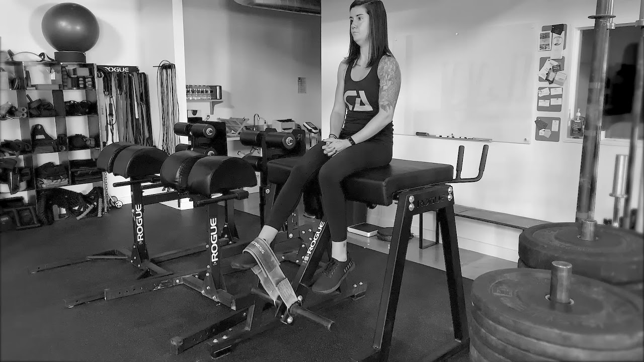 Single Leg Leg Extension on Reverse Hyper - YouTube