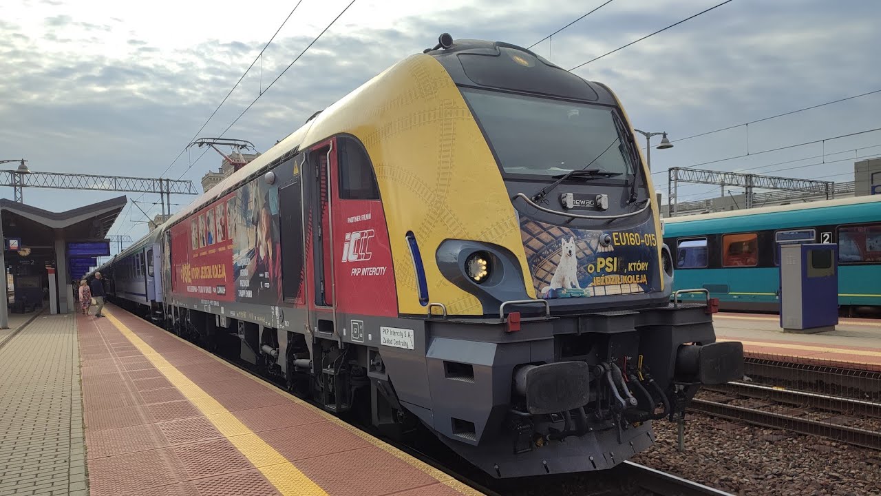 Pociągi na stacji Bydgoszcz Gł + EU44-007 HUSARZ i EU160-015 GRIFFIN - YouTube