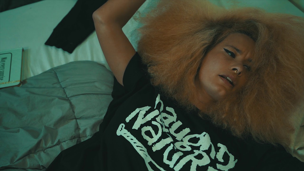 Kinck - Twisted (Official Video) - YouTube