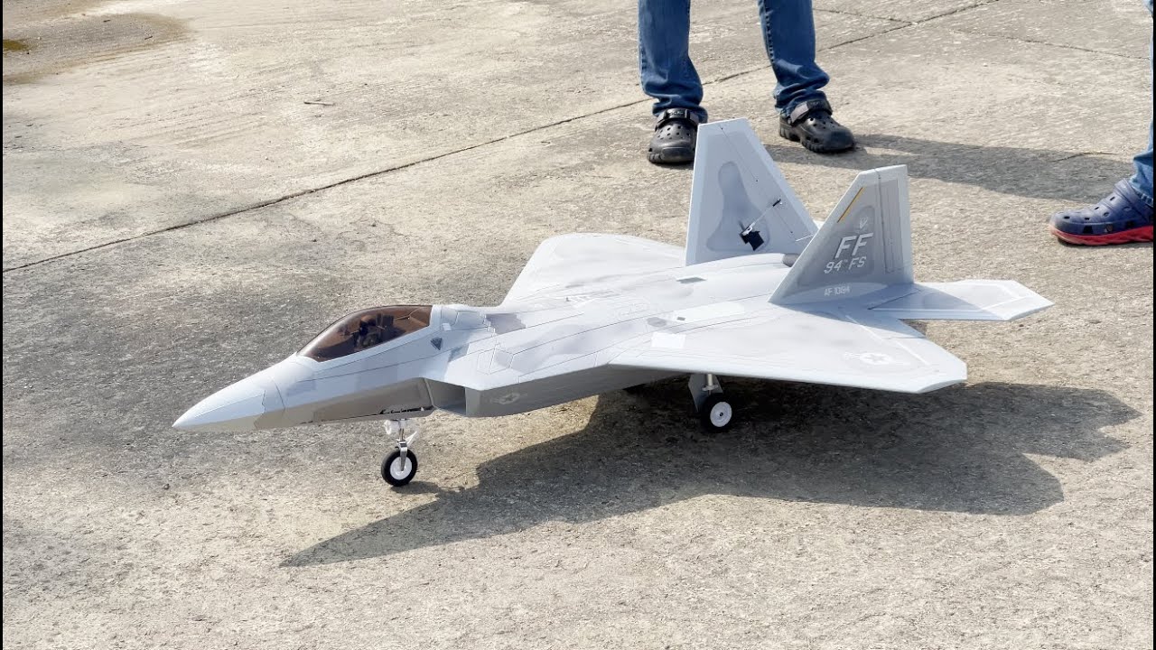 RC비행기) 20230430 Freewing F-22 90mm EDF Maiden Flight - YouTube