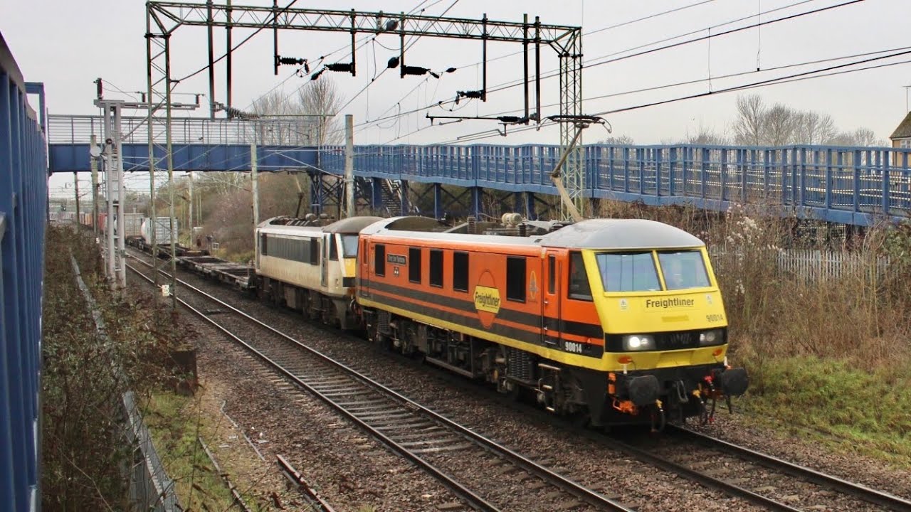 (HD) Trains near Witham railway station featuring Freightliner Class ...