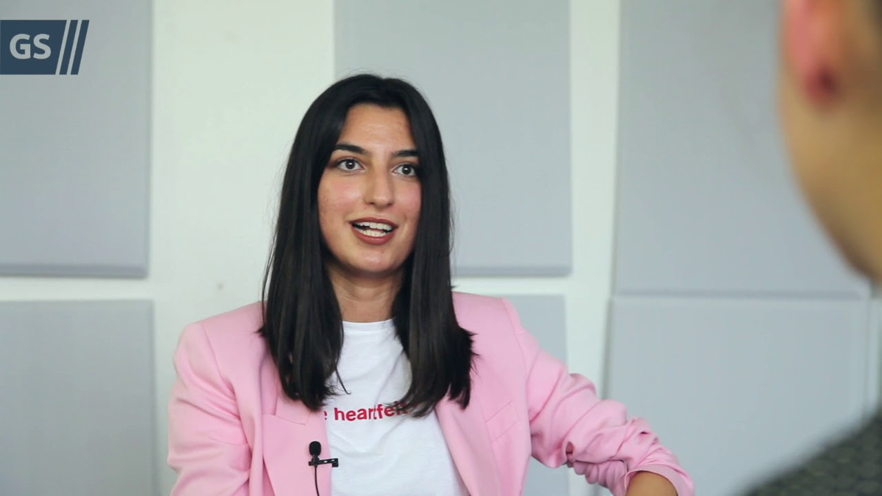 Mit welchen Vorbildern Aya Jaff zur Coderin wurde - YouTube