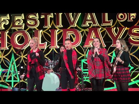 THE SUFFRAGETTES BAND DISNEY'S HOLIDAY CHRISTMAS 2019 - YouTube