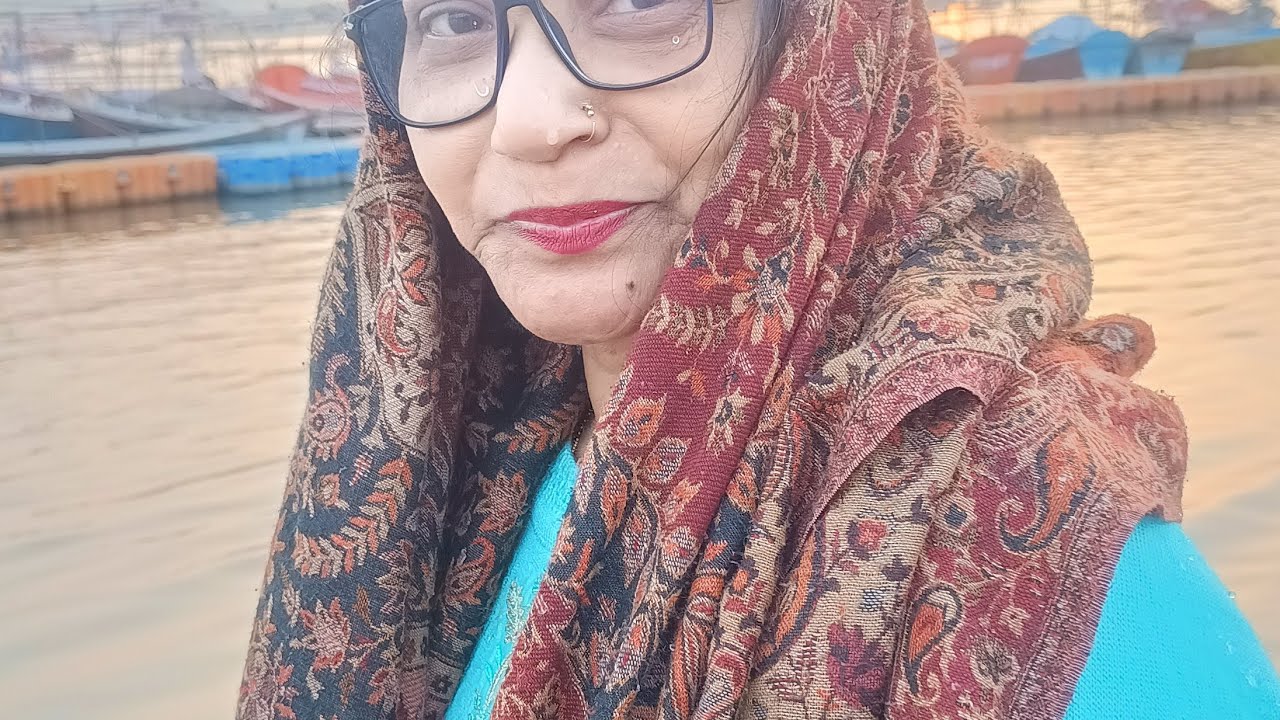 Meena singh is live hello 👋🙏🌹 - YouTube