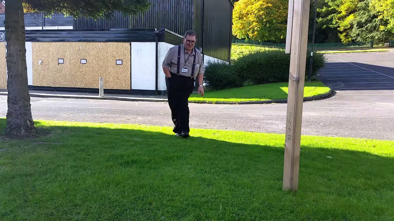 Colin the dancing taxi man - YouTube