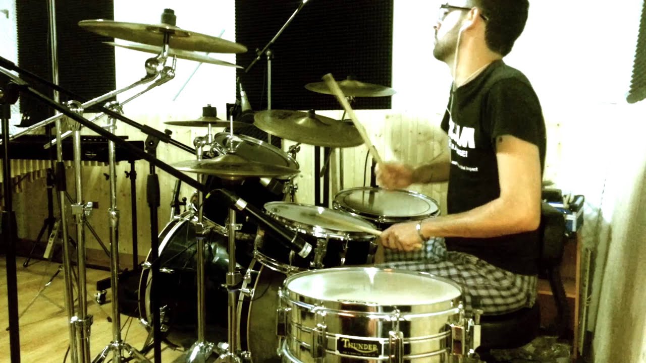 Diego "MisterSound" Forte - Impro Drums Groove - YouTube