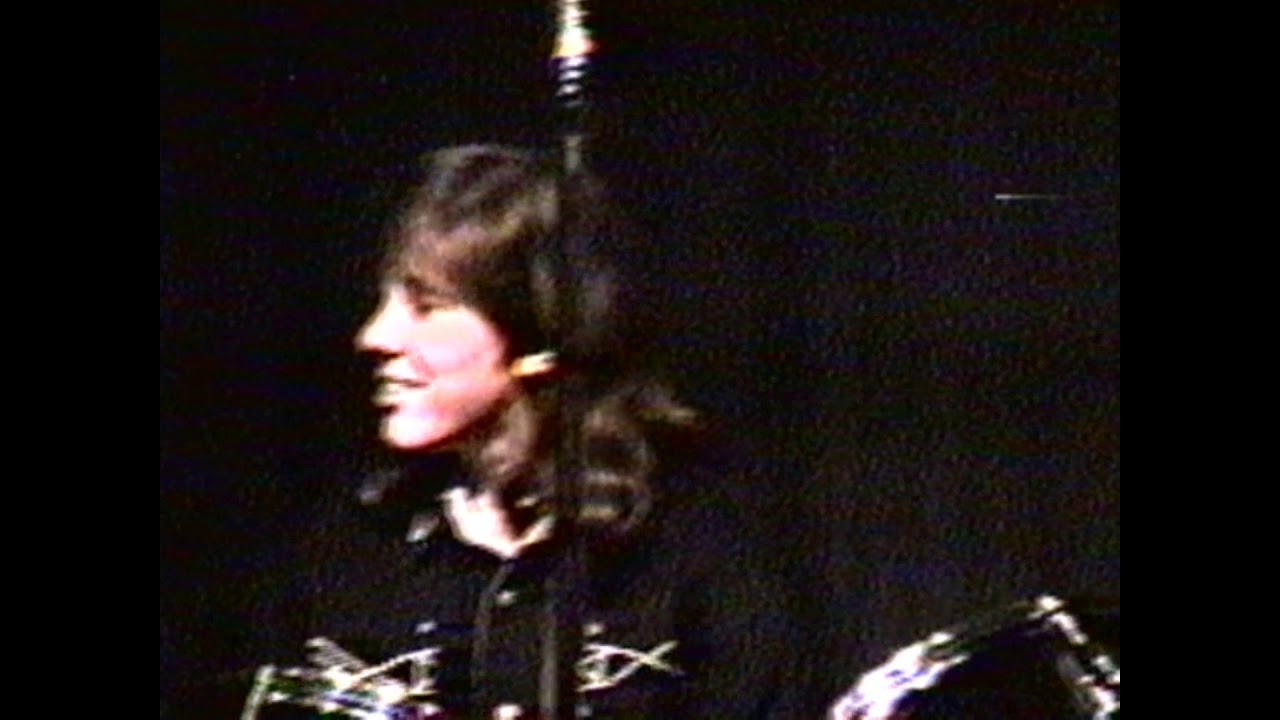 Good Dog Nigel (Phase One) - Drink About It - YouTube