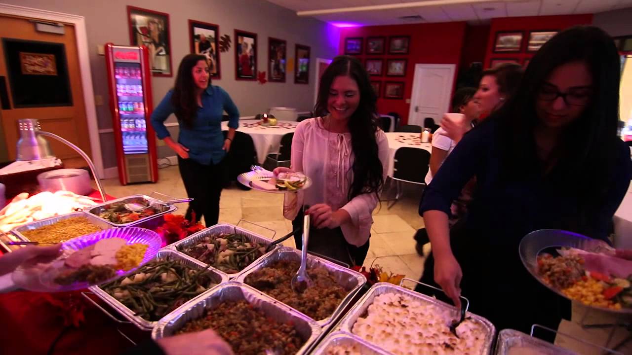 Thanksgiving Cookout 112614 Employees getting food Q3 - YouTube