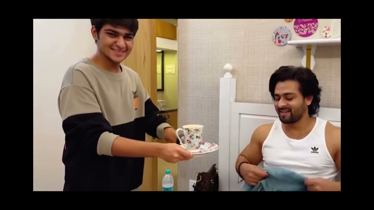 Rehan ne dia surprise Shoaib ibrahim ko brother’s day pe # ...