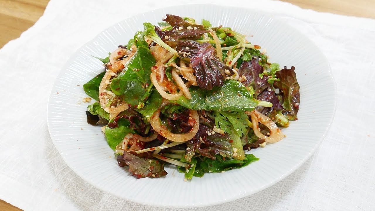상추겉절이 ( Korean Lettuce Salad ) - YouTube