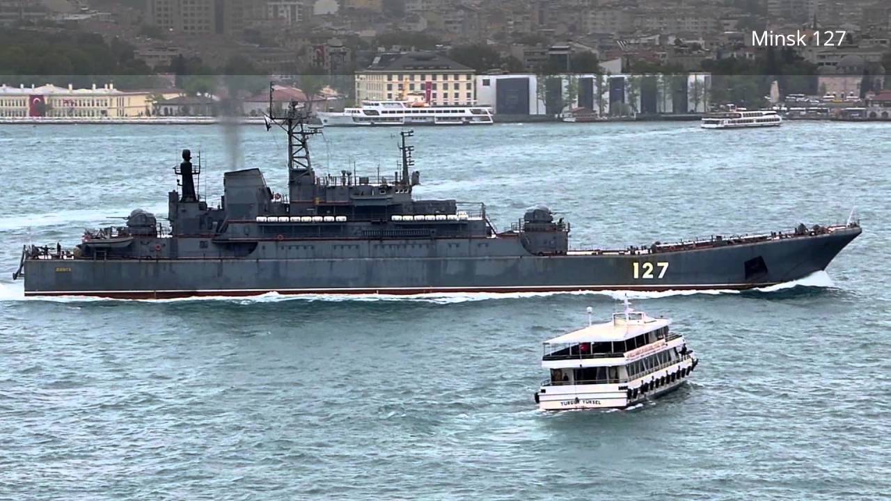 Russian Large Landing Craft Minsk 127 on the Bosphorus - YouTube