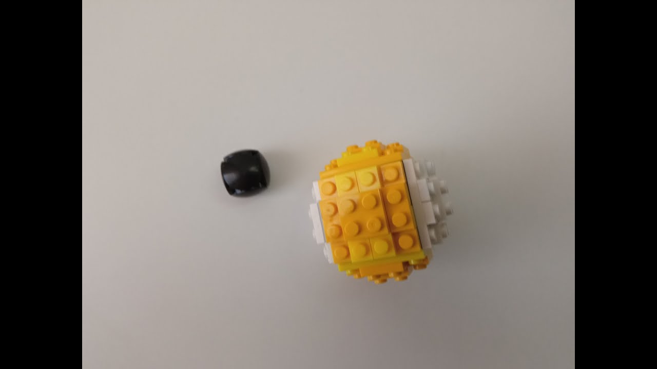 LEGO 2 diferent balls - YouTube