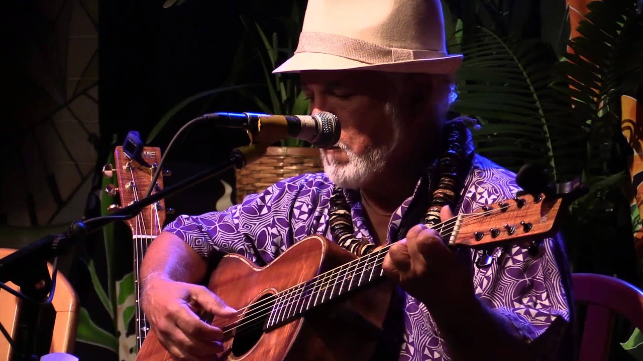 "Ki Ho'alu Man", Performed By John Keawe - YouTube