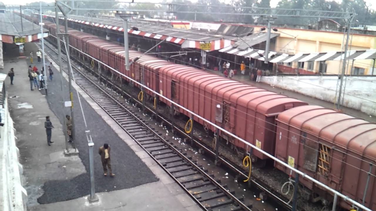 Gonda Railway station Platform number 2 uttar pradesh india - YouTube