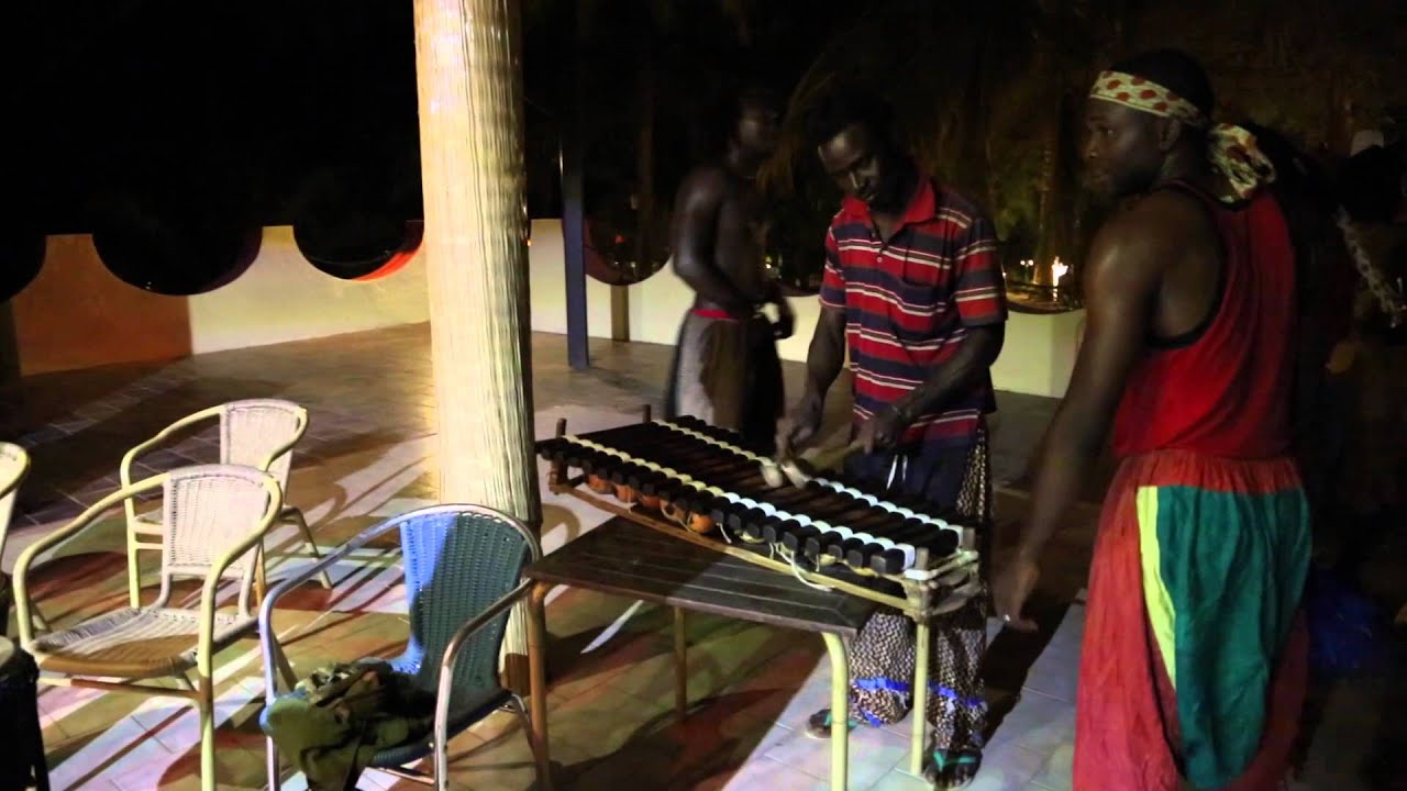Gambie Rencontre avec des musiciens traditionnels / Gambia Meeting with ...