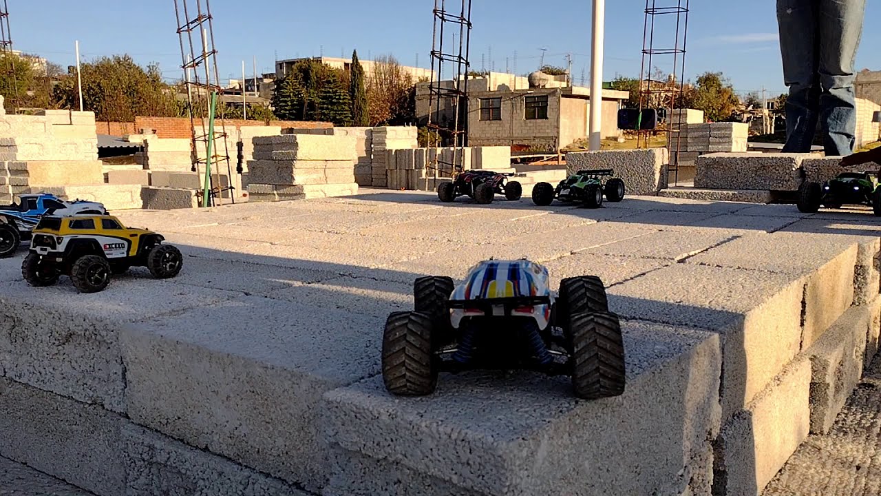 sumo car que tan resistente es un carro rc 4x4 barato???? - YouTube
