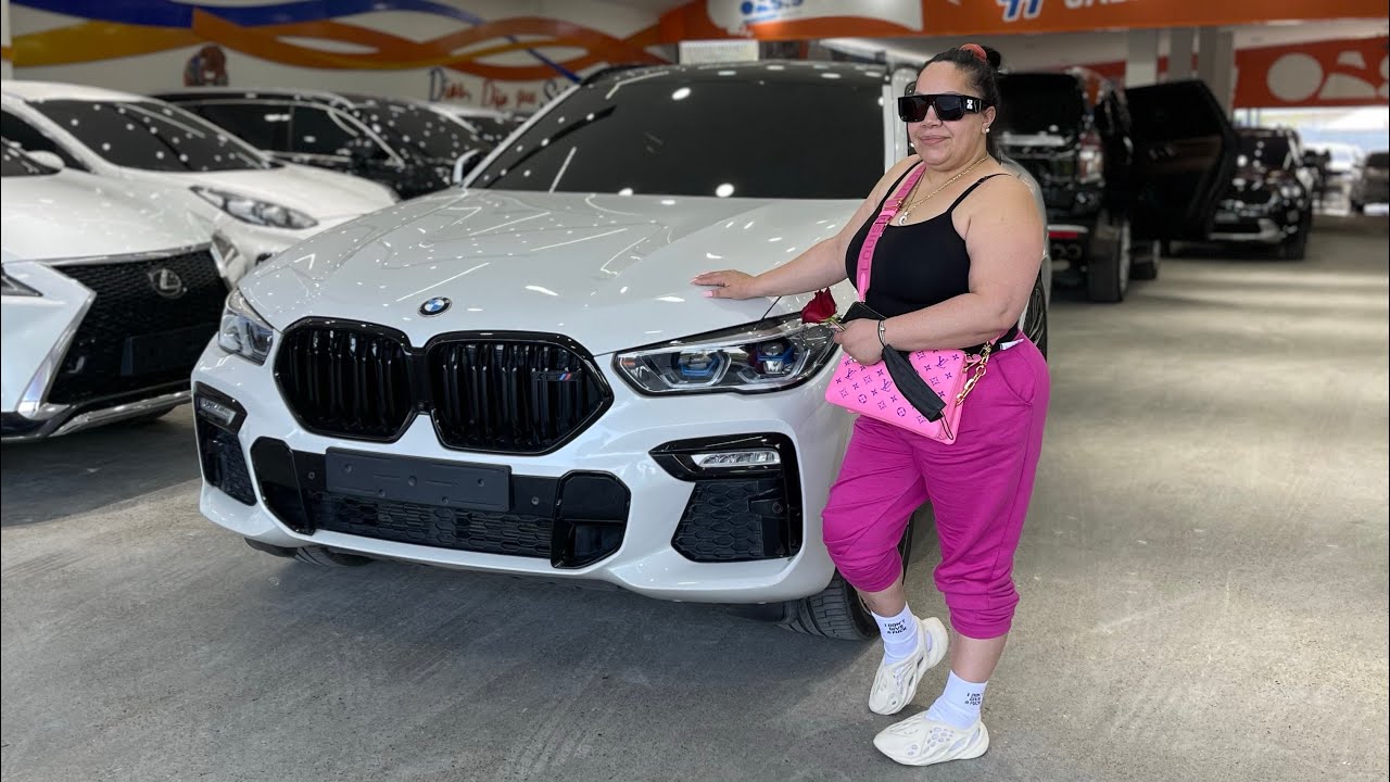 CLIENTE VIP - LAINE MIRANDA LLEGA A OASIS 😊 - YouTube