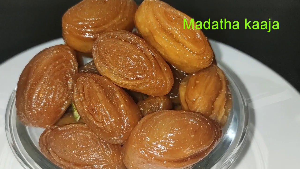 మడత కాజా ఇంట్లోనే సింపుల్ గా ప్రిపేర్ చేసుకోండి MADATHA KAAJA recipe ...