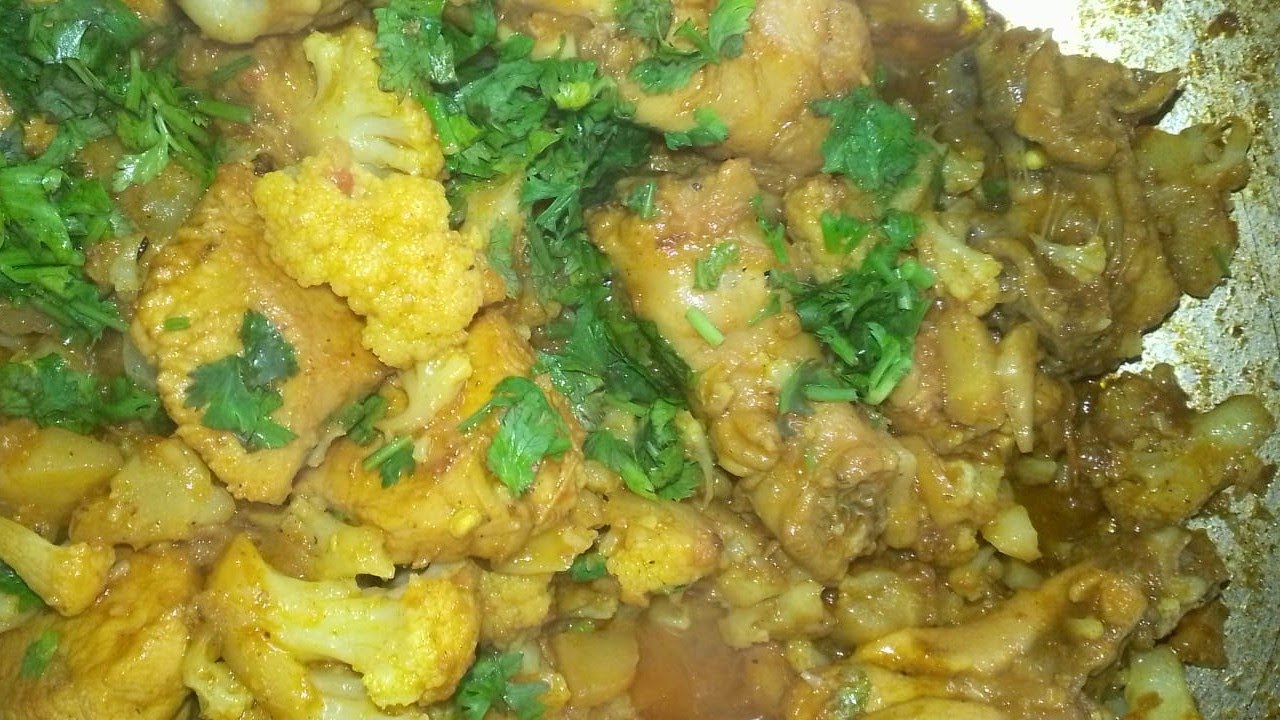Chicken Ghobhi easy fast and healthy recipe / How to cook cauli flower ...