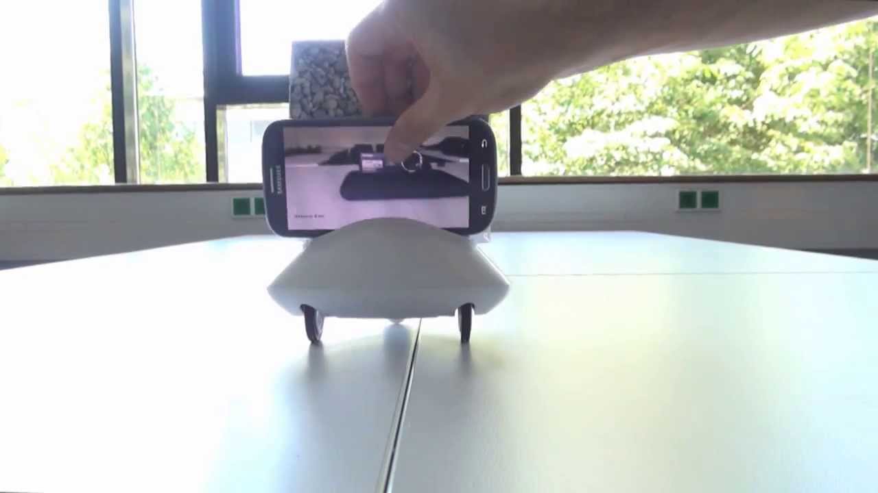 Dynamic Augmented reality with a robot - YouTube