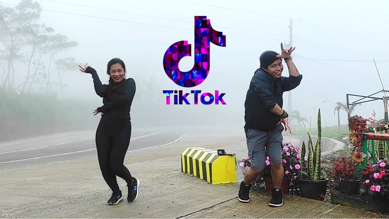 Wednesday Dance with my hands TikTok Dance Challenge - YouTube