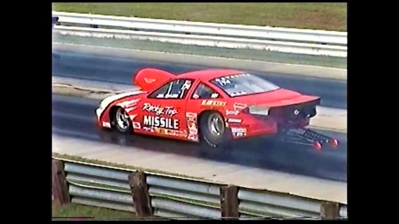 Pro Modified Quick-8 Racers Association in competition at Farmington ...